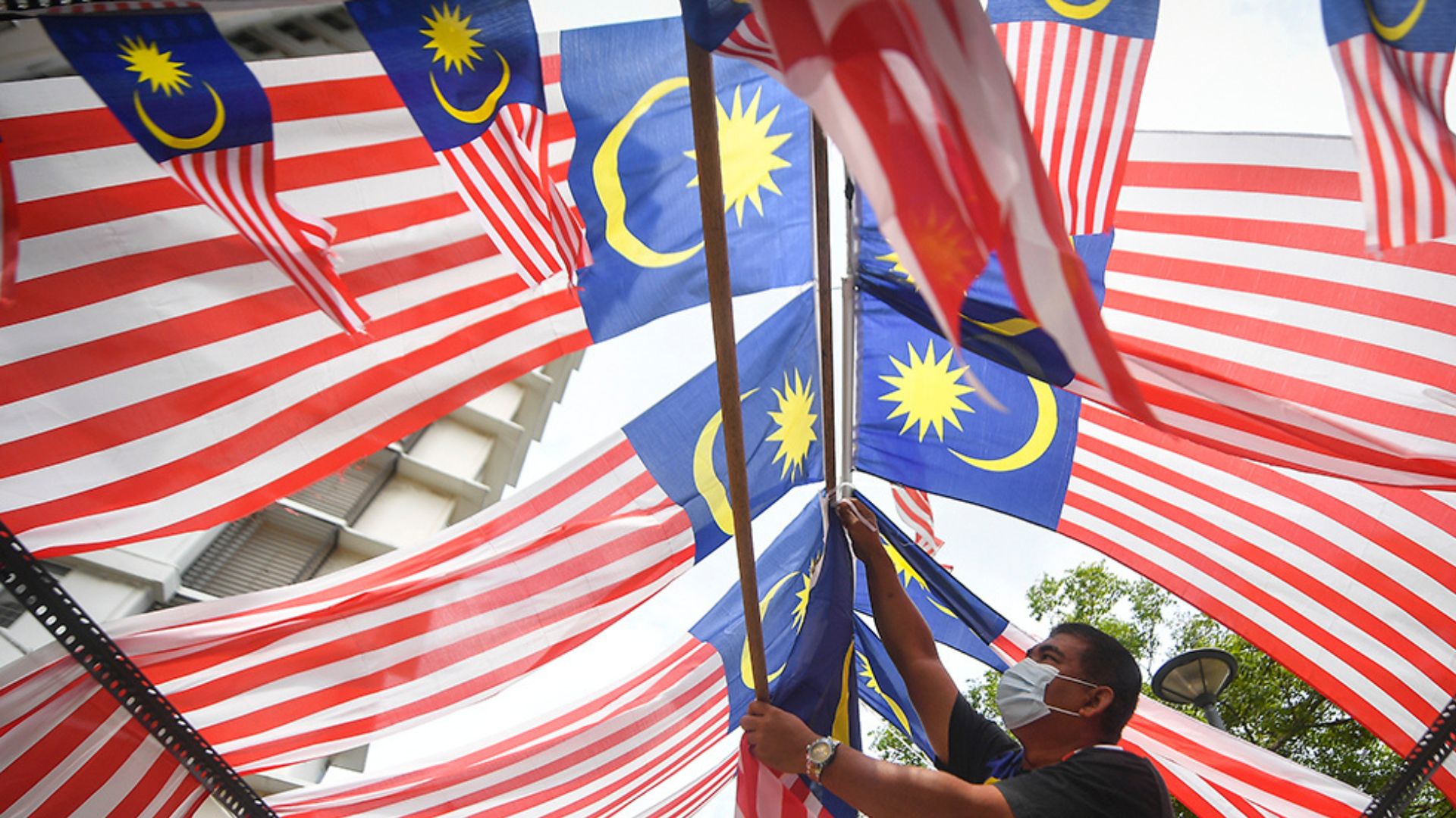 Channel 10 by Rindu Ilmu Media