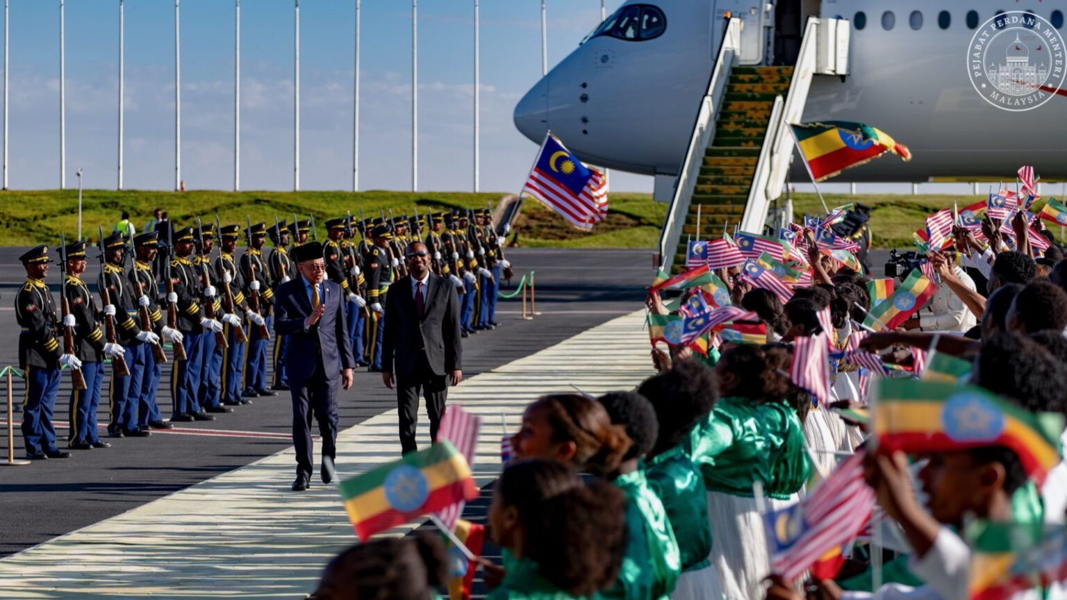 Lawatan Afrika perkukuh hubungan, kerjasama strategik - Channel 10